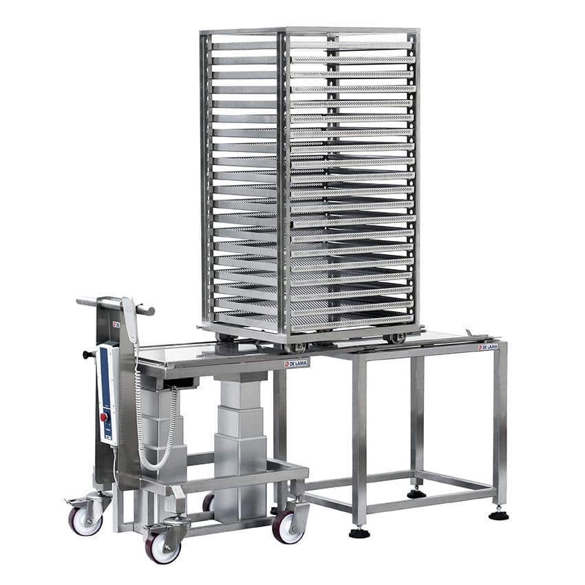 Sterilization chamber trolley - De Lama - for general purposes ...