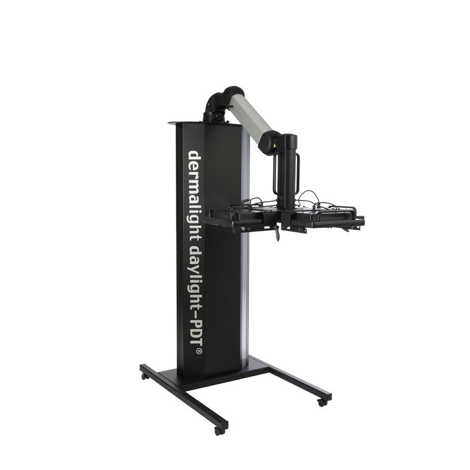 LED examination lamp - PDT® - Dr. Hönle Medizintechnik - on casters ...