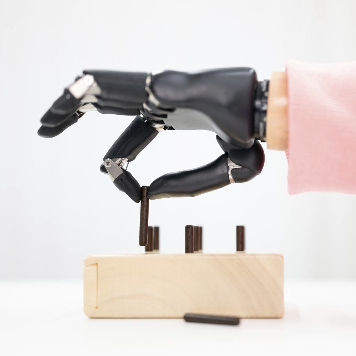 Myo-electric hand prosthesis - schubert and braun prothesenwerk - multi ...