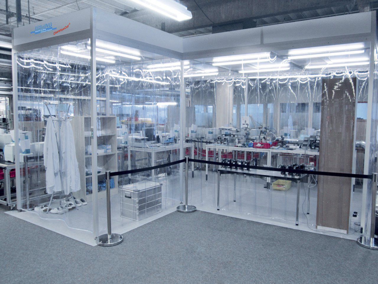 Clean room for the pharmaceutical industry - CleanFlowCell® 3000.4.352 ...