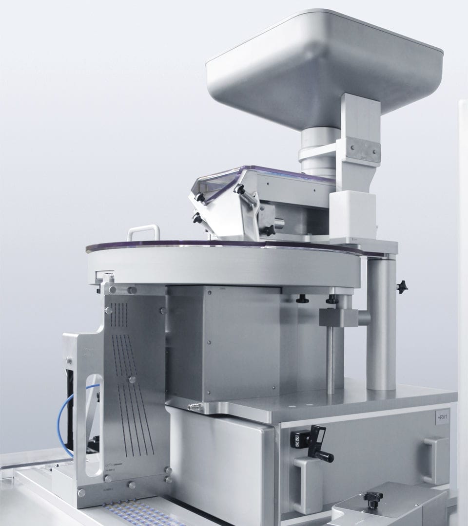 Automated packaging system - BEC 300 - Uhlmann - line-type / compact ...