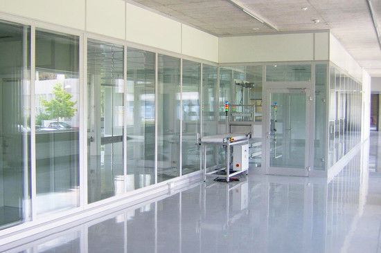 Clean room door - OCTANORM - sliding / glass