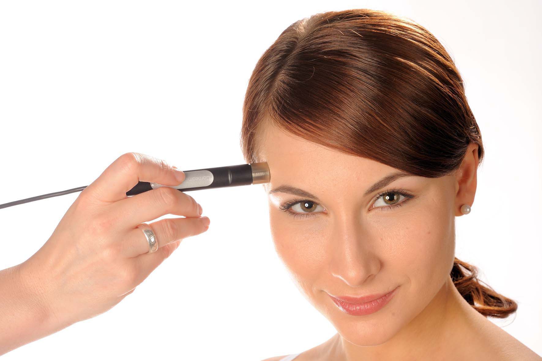 Skin hydration analysis system - Corneometer® CM 825 - Courage ...