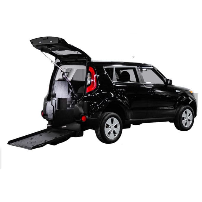 SUV wheelchair accessible vehicle - 28460 - Freedom Motors USA - rear-entry
