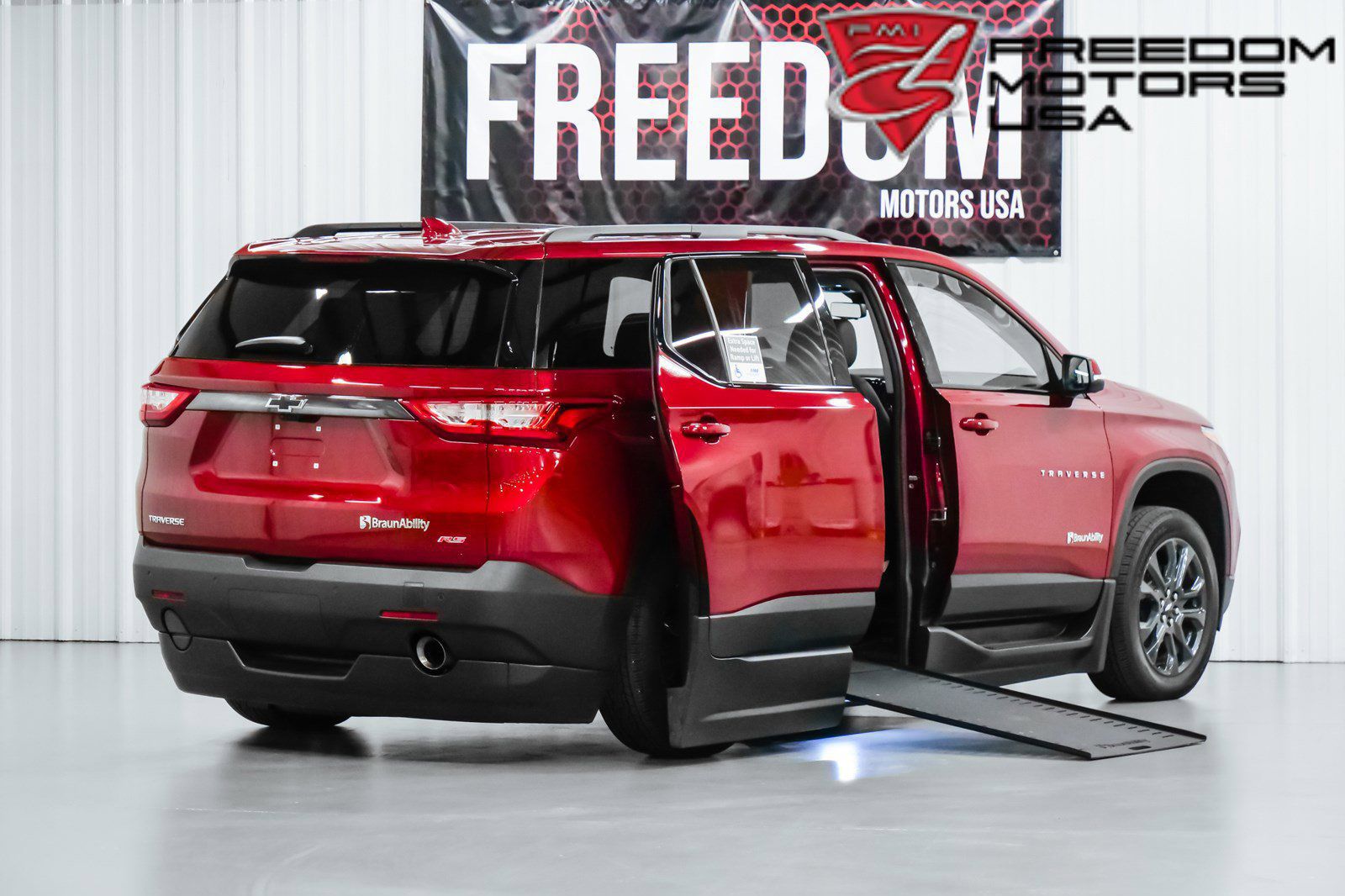 SUV wheelchair accessible vehicle - 28637 - Freedom Motors USA - gas ...