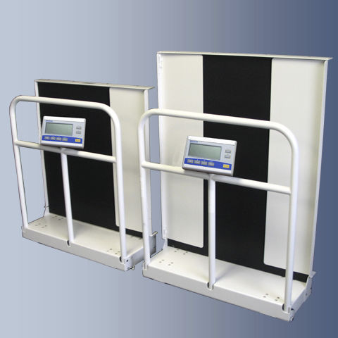 Electronic platform scale / for wheelchairs / with digital display ...