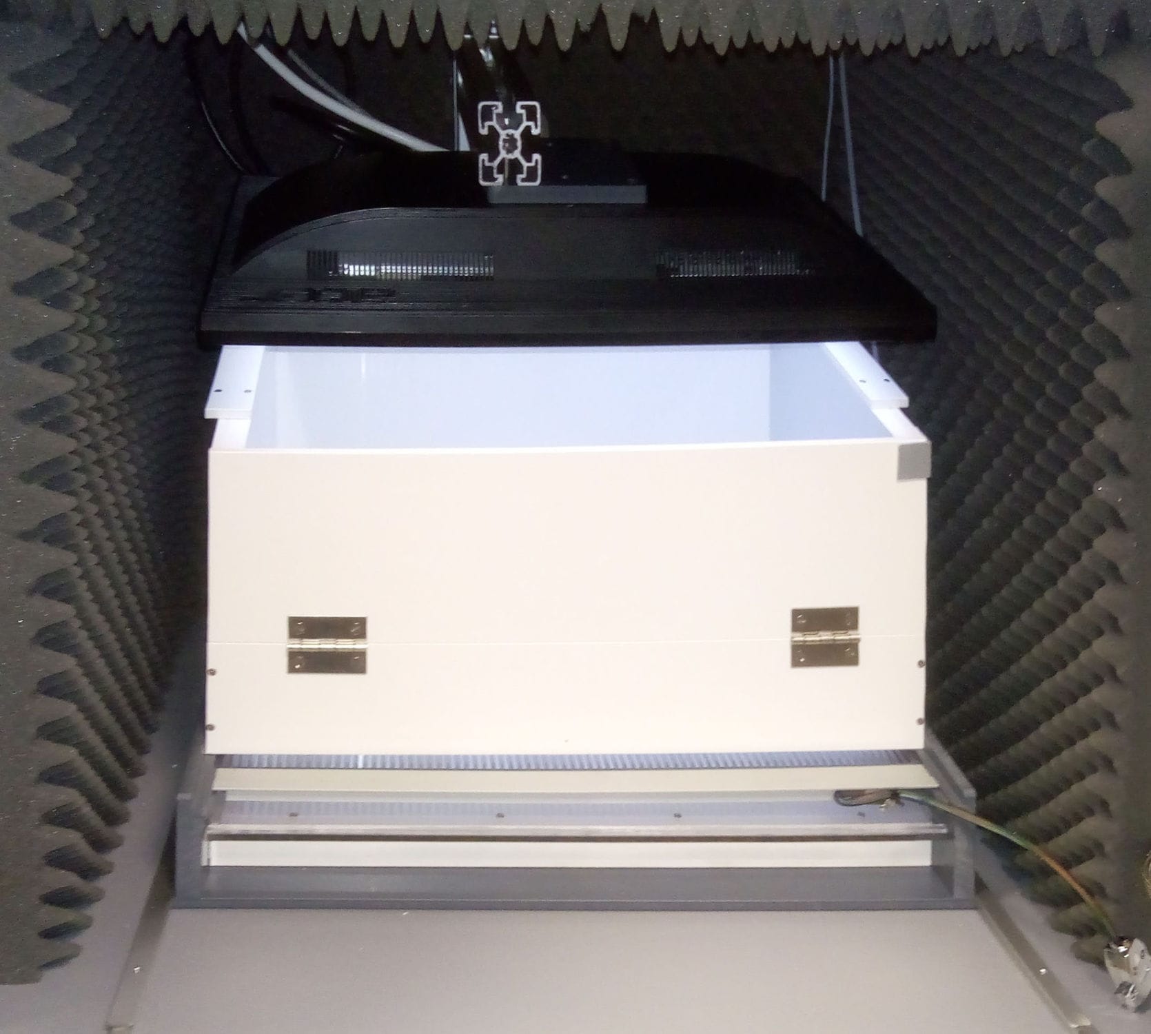 Behavioral research activity monitor - LOOMING TASK - Imetronic - for ...