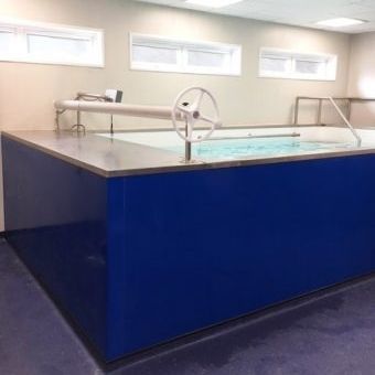 Above-ground rehabilitation basin - Eden - Westcoast Hydrotherapy