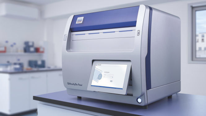 Digital PCR system - QIAcuityDx Four - QIAGEN - fluorescence / 96-well