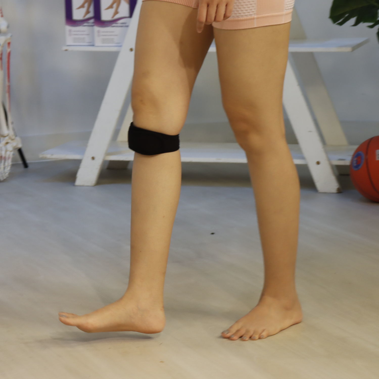 Infra-patellar knee strap - RA 7001R - V2U Healthcare