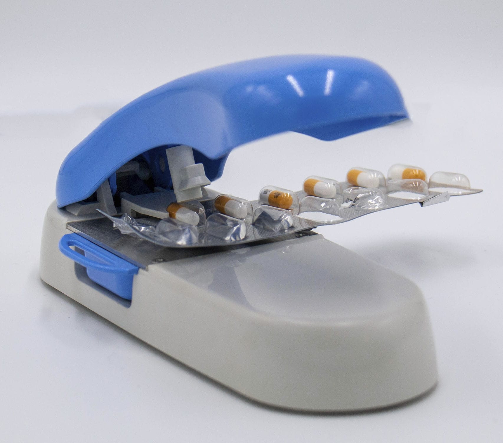 Manual deblistering machine - PERSONAL POPPITT - Pharma Innovations Ltd ...