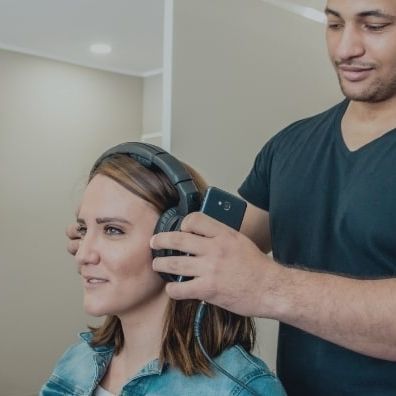 Control iOS application - hearscreen® - hearX Group - test / screening ...