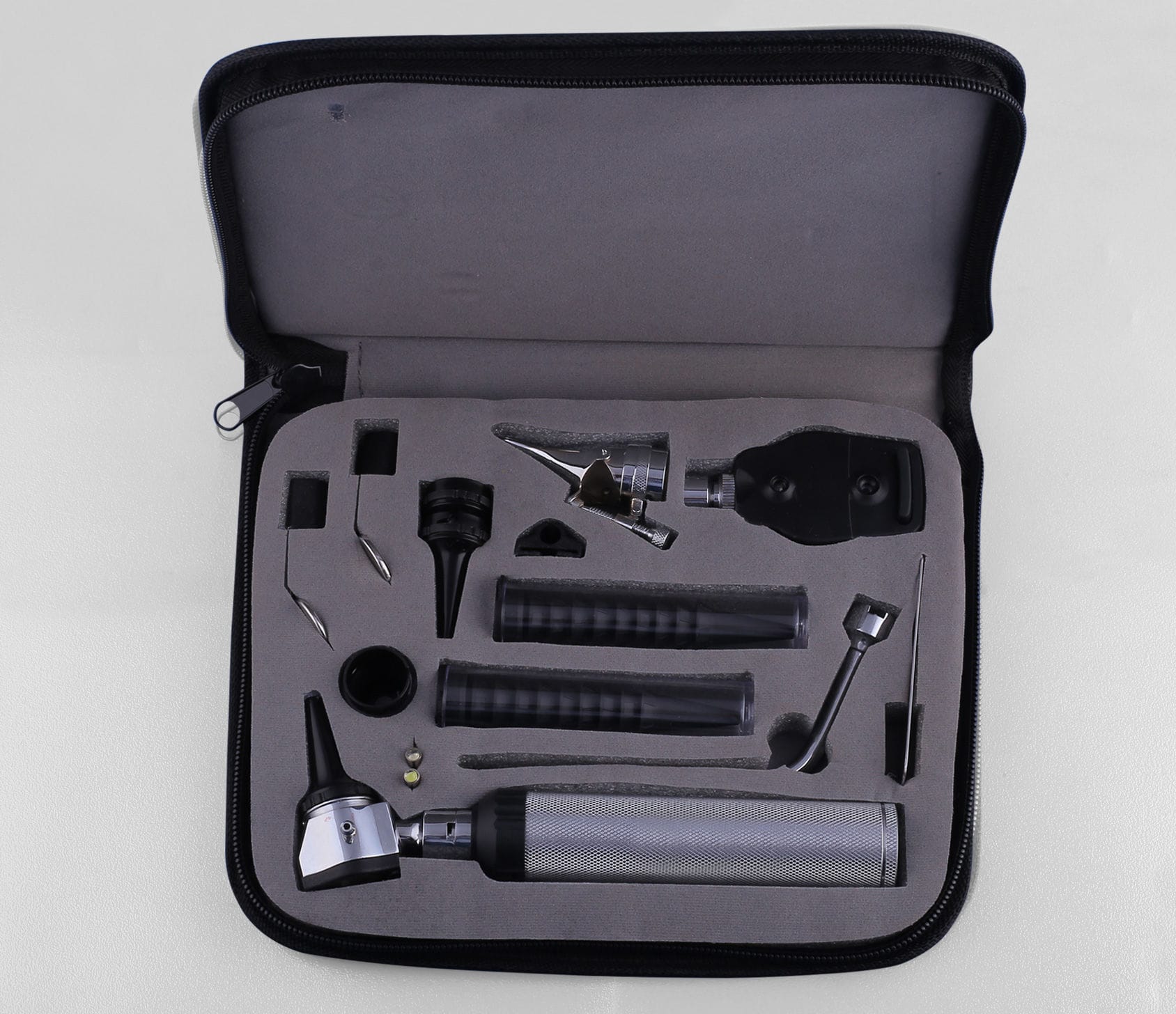 Diagnostic medical kit - MDI-06000-6140 - Mediciveins - with otoscope ...