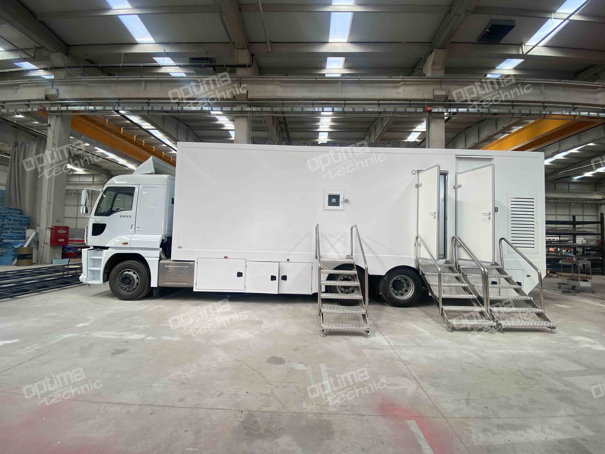 Laboratory mobile health vehicle - Optima Elektro Hidrolik Ltd. Sti ...