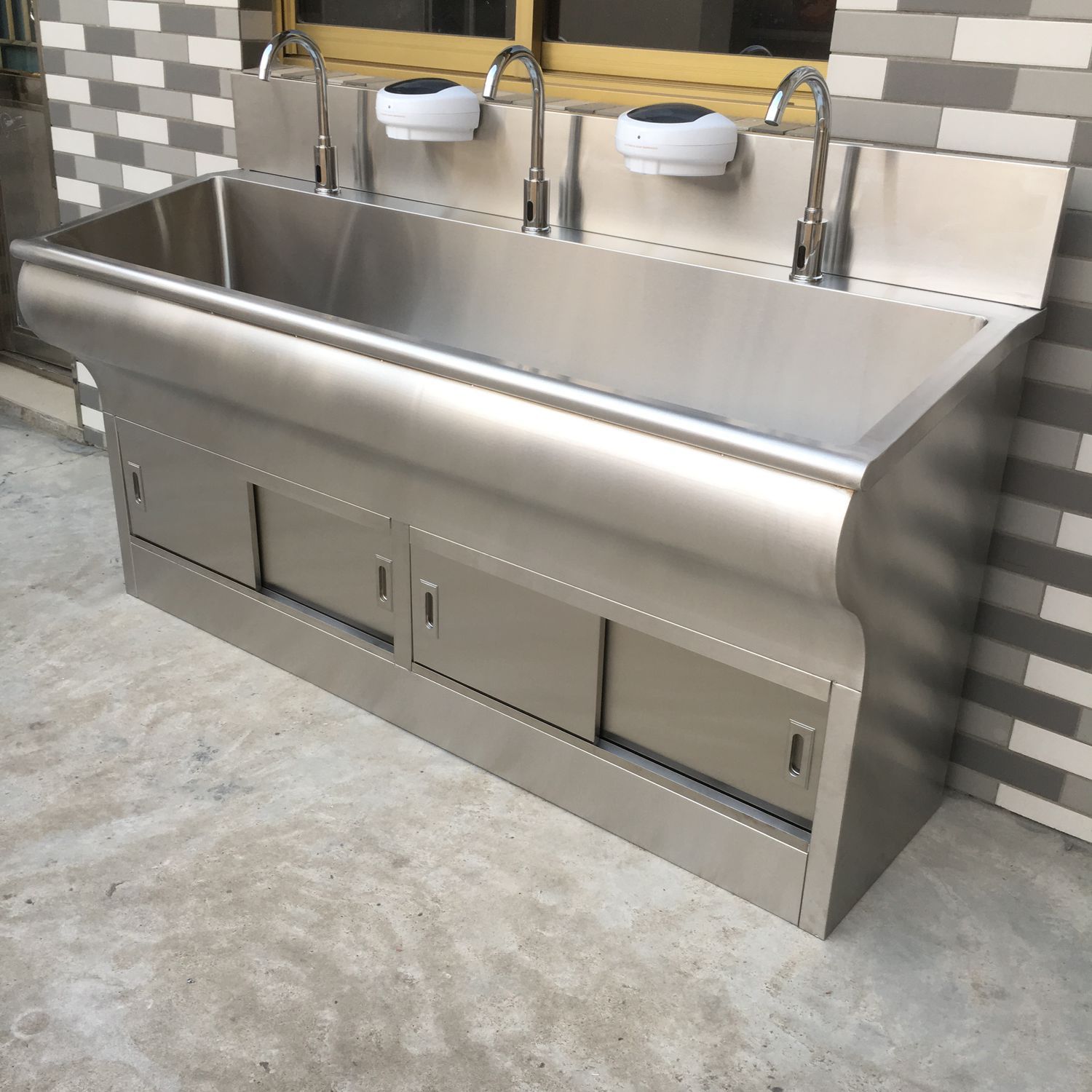 3-station surgical sink - FY-06188-3 - Jiangsu Fuyou Medical ...