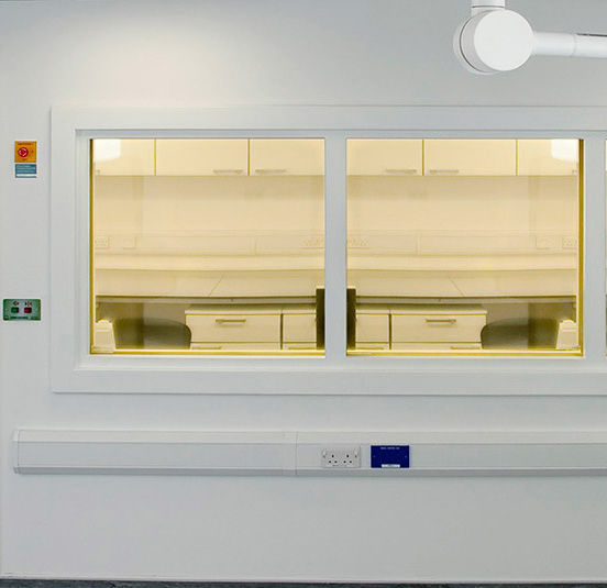 Radiation protection window - Woodmans Meditech - fixed / lead glass