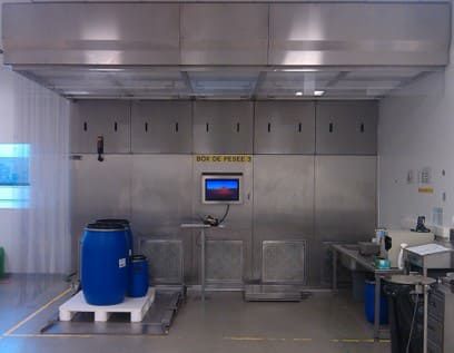 Weighing booth - EREA - for the pharmaceutical industry / hanging ...