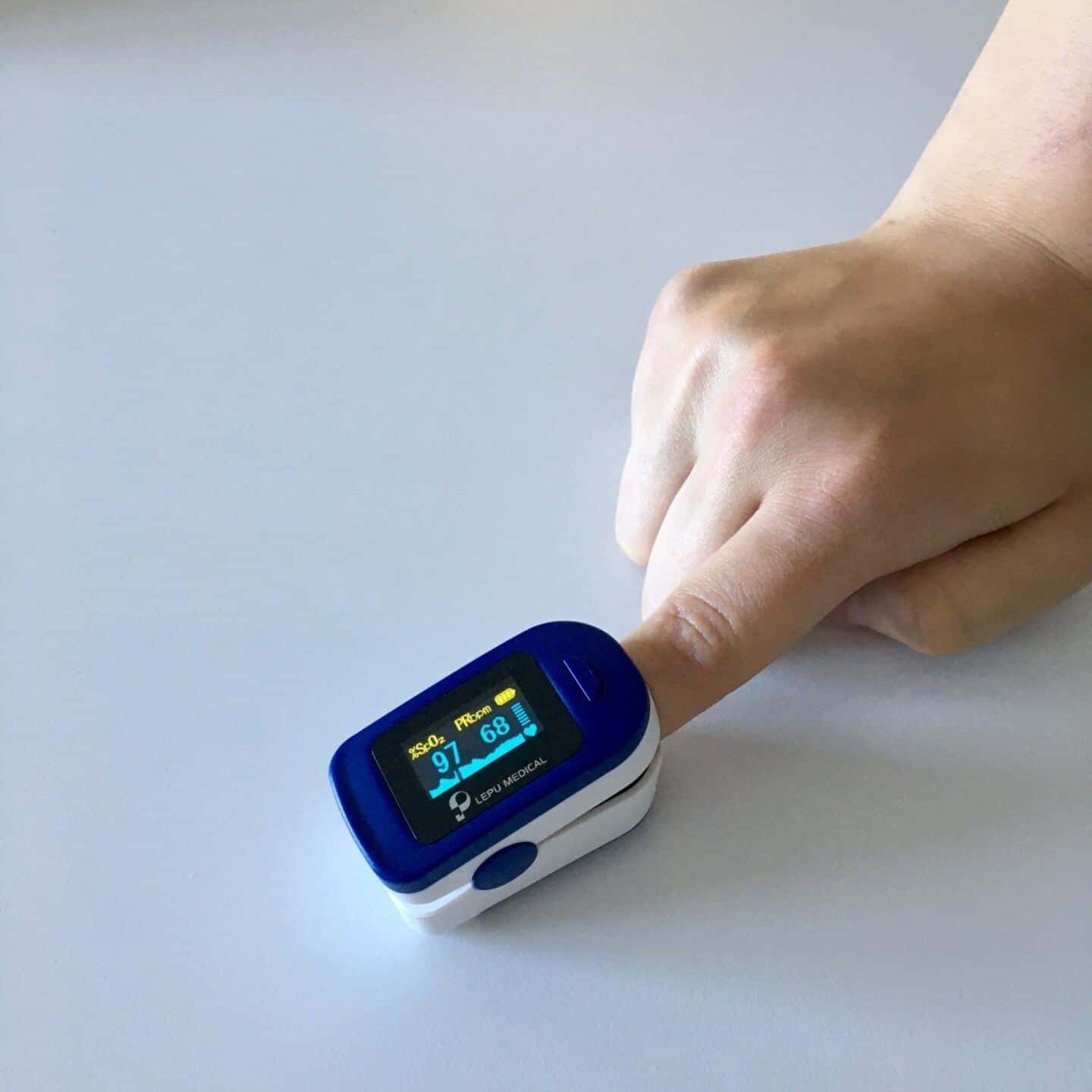 Fingertip pulse oximeter - OXY-11 - Baldus Sedation & Co. - medical ...