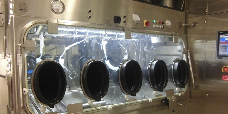 Washing isolator - ART GmbH Anlagenbau Reinraum Technik - ISO class 5 ...