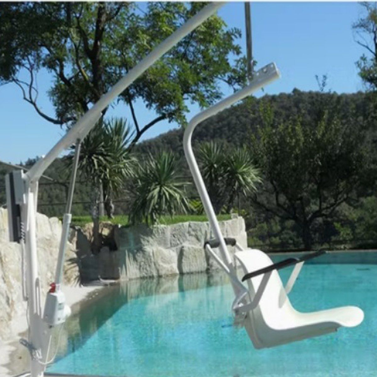 Electric pool lift - HOYKER - USA Rehabstore - floor-mounted ...