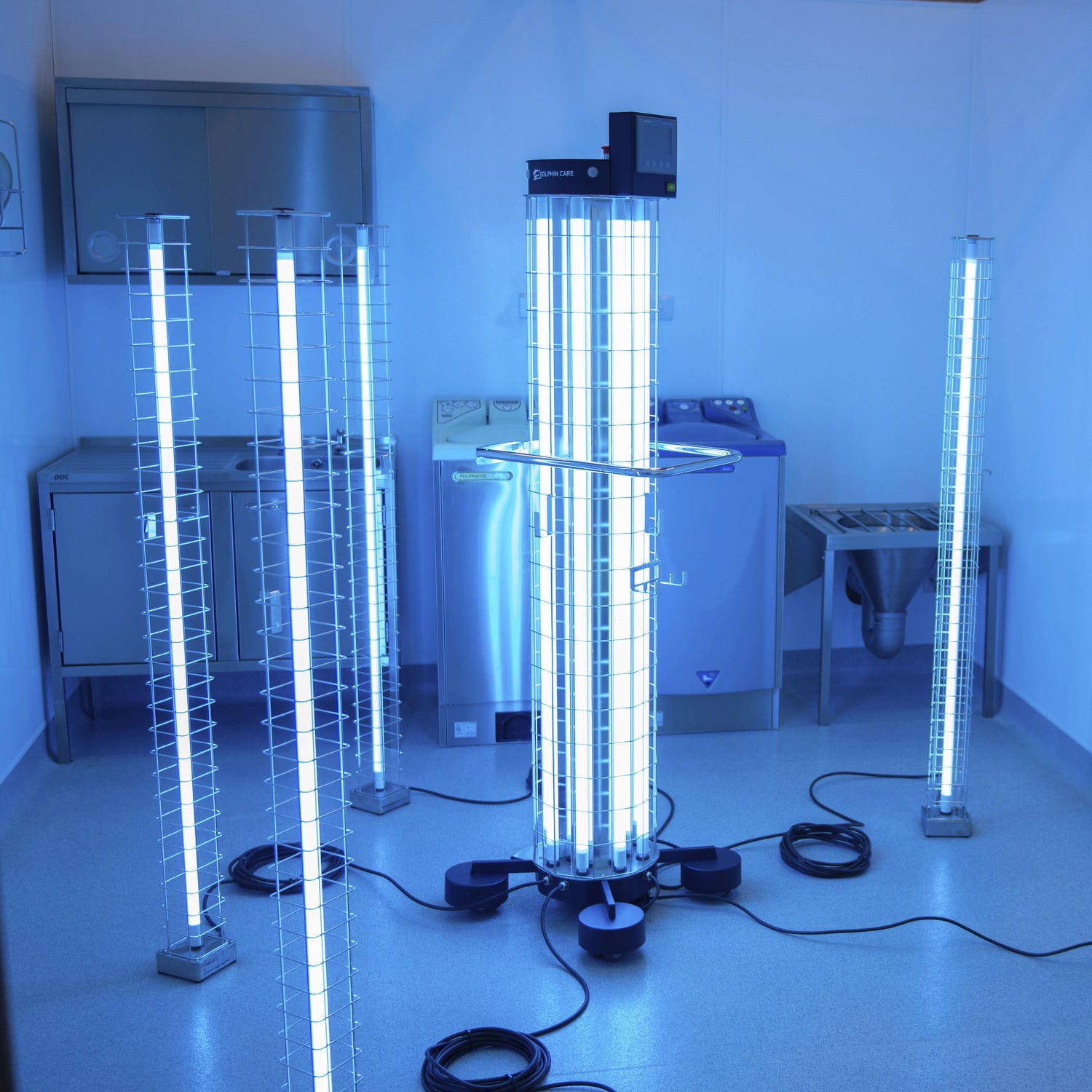 UV disinfection system - UVC Multitower - DDC - UVC / mobile / automated