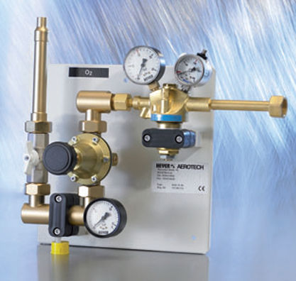 Medical gas pressure reducer station - 537-3017 - Heyer Aerotech