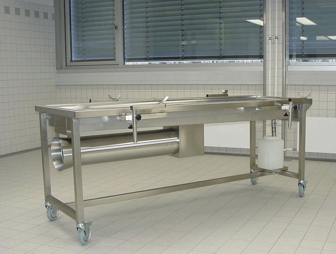 Forensic autopsy table - AST 10/700 - KUGEL medical GmbH & Co. KG ...
