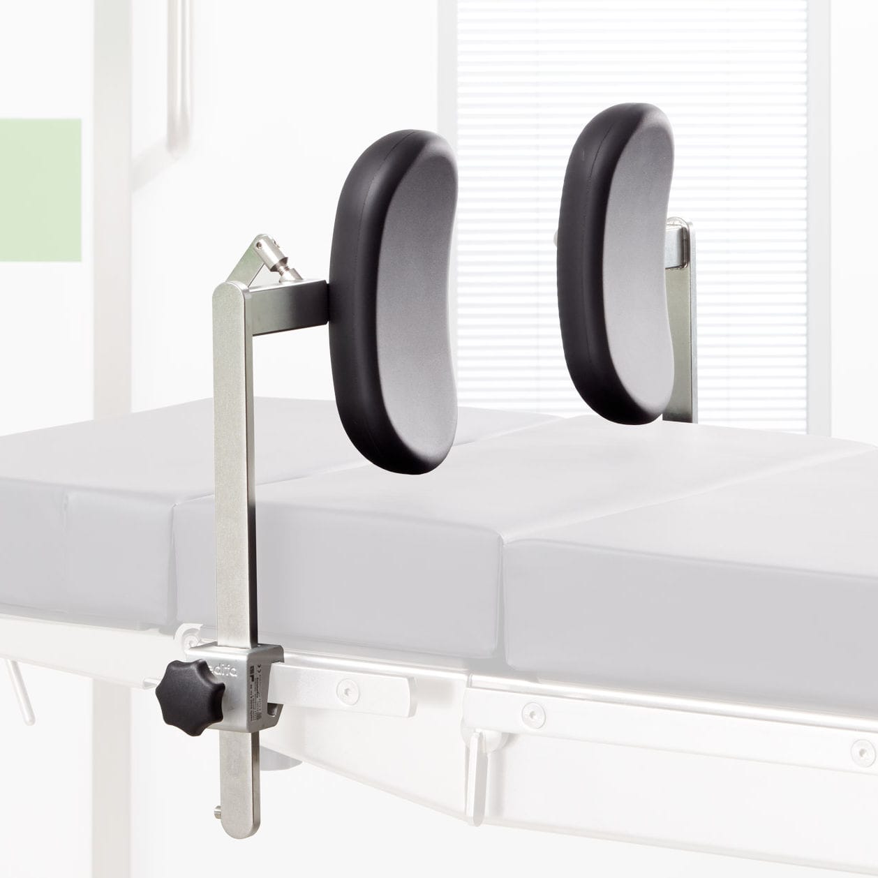 Operating table shoulder support - 61351 - medifa - height-adjustable ...