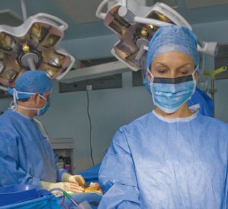 Surgical gown - OPS™ Essential - Medline International - unisex ...