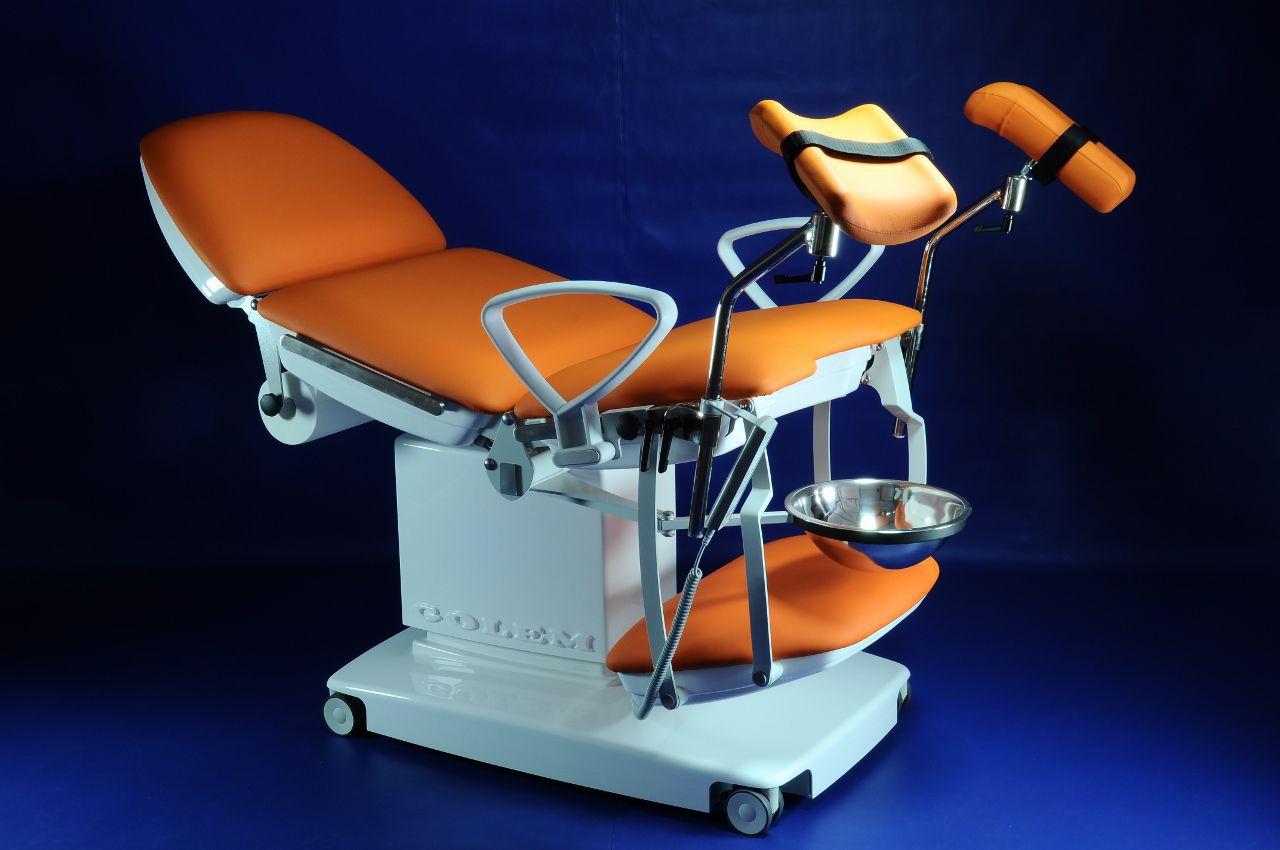 Urological examination chair - GOLEM 6ET ESP - RQL - GOLEM tables ...