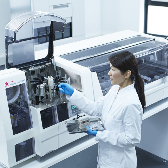 Automatic sample preparation system - Tissue-Tek Prisma® Plus - Sakura Finetek Europe ...