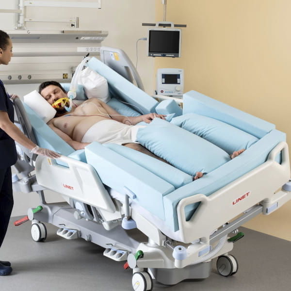 Intensive care bed - multicare X - wissner-bosserhoff - electric ...
