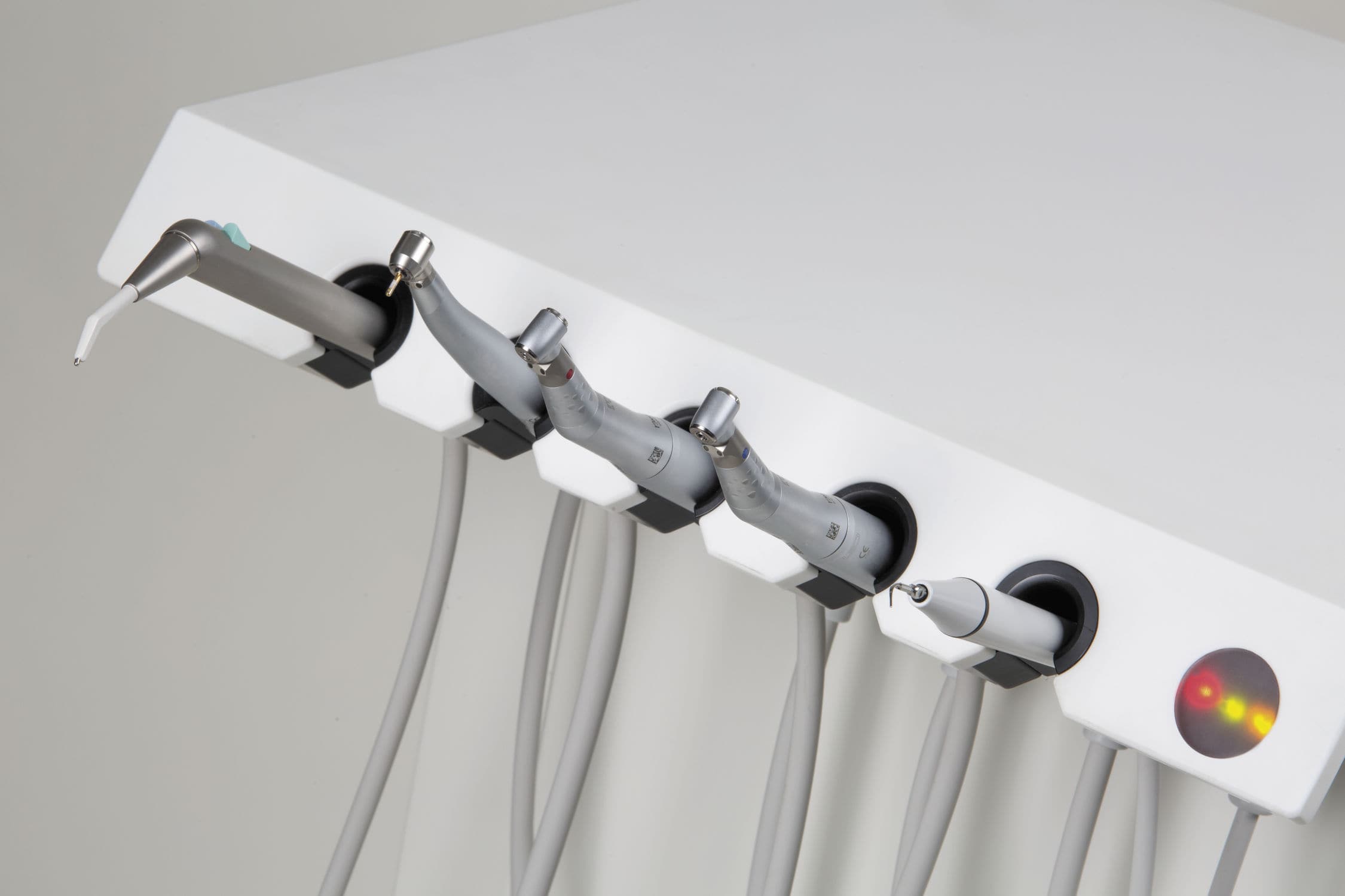 Mobile dental delivery system - DSA 2500 - Dental International b.v ...