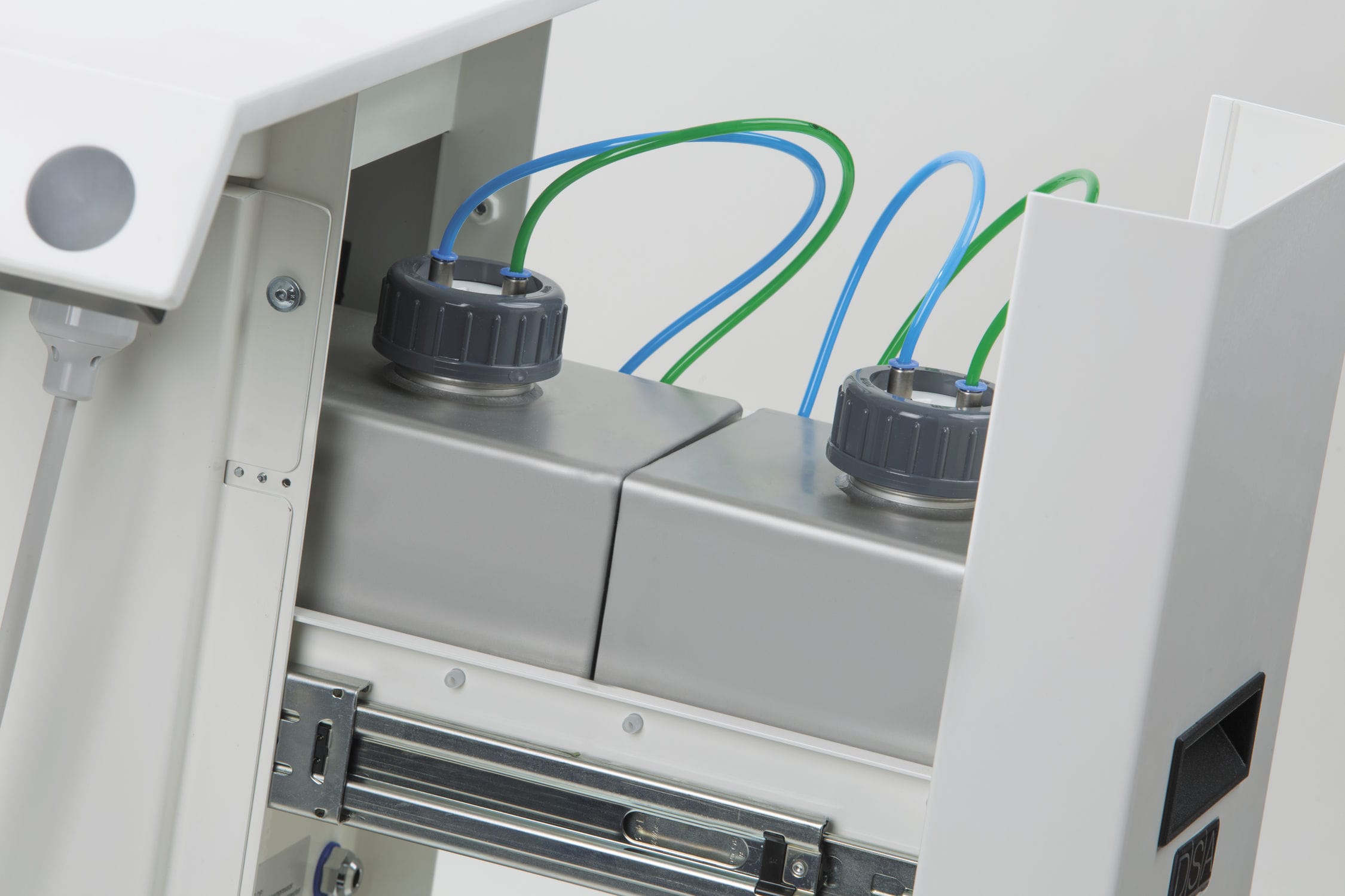 Mobile dental delivery system - DSA 2500 - Dental International b.v ...