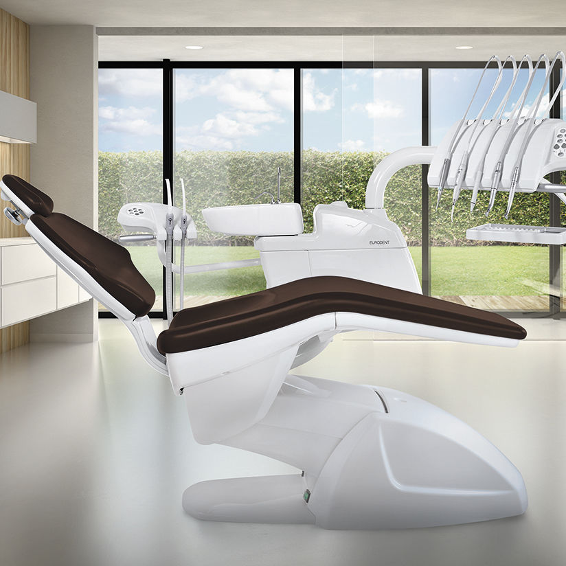 Dental treatment unit with chair - ISOPLUS - EURODENT - with delivery system / with light