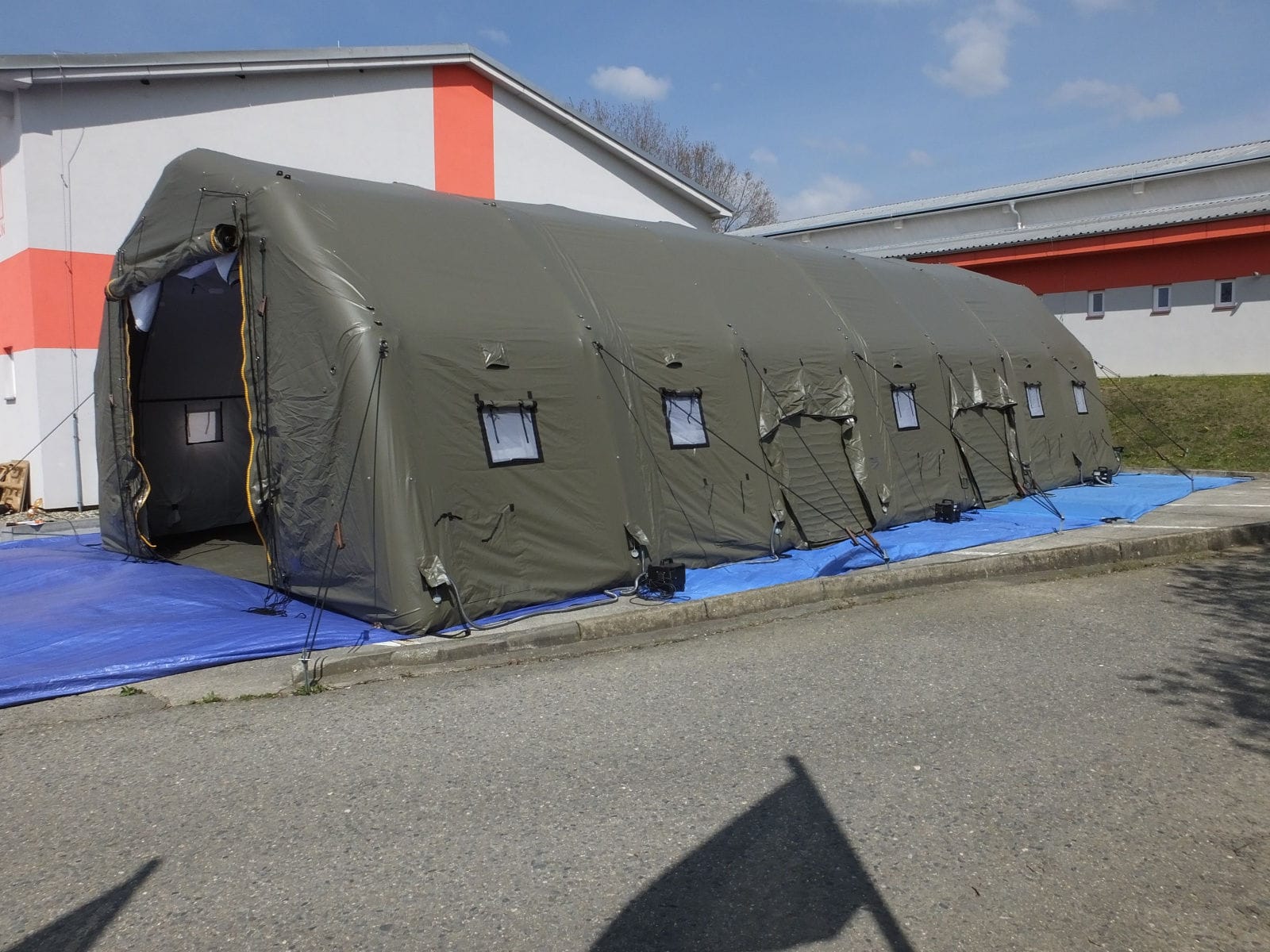 Inflatable rescue tent - EGO Zlín - large capacity