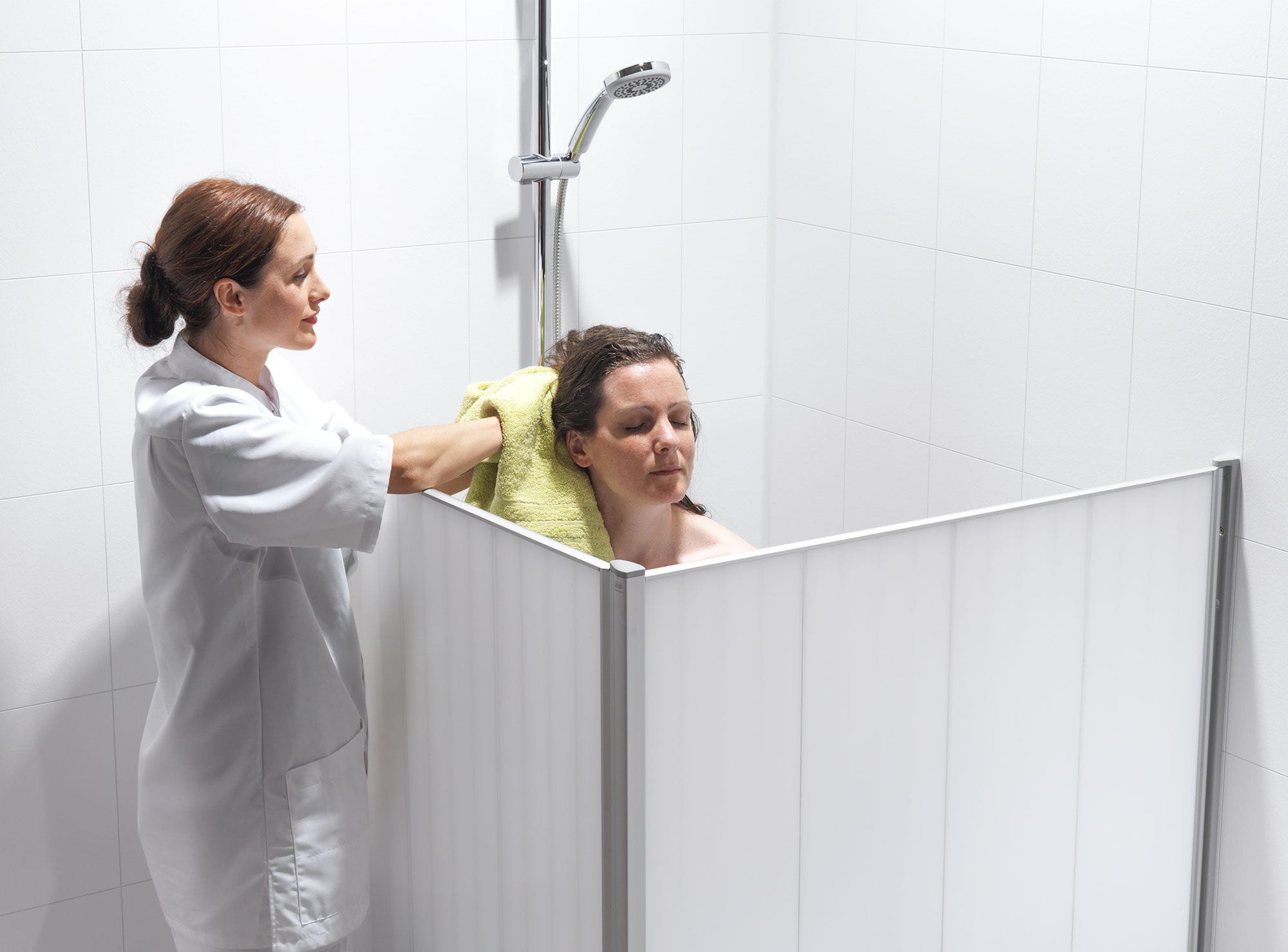 Hospital privacy screen on casters - Silentia - shower