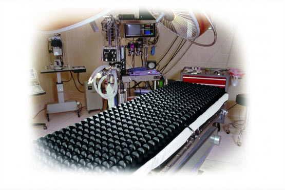 Operating table mattress - DRY FLOATATION® - ROHO - static air ...