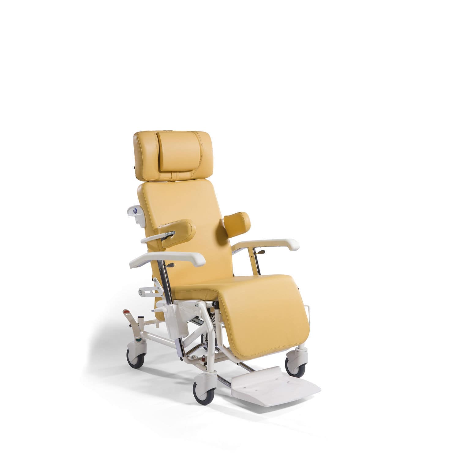 Reclining patient chair - Alesia - VERMEIREN - geriatric / with legrest ...