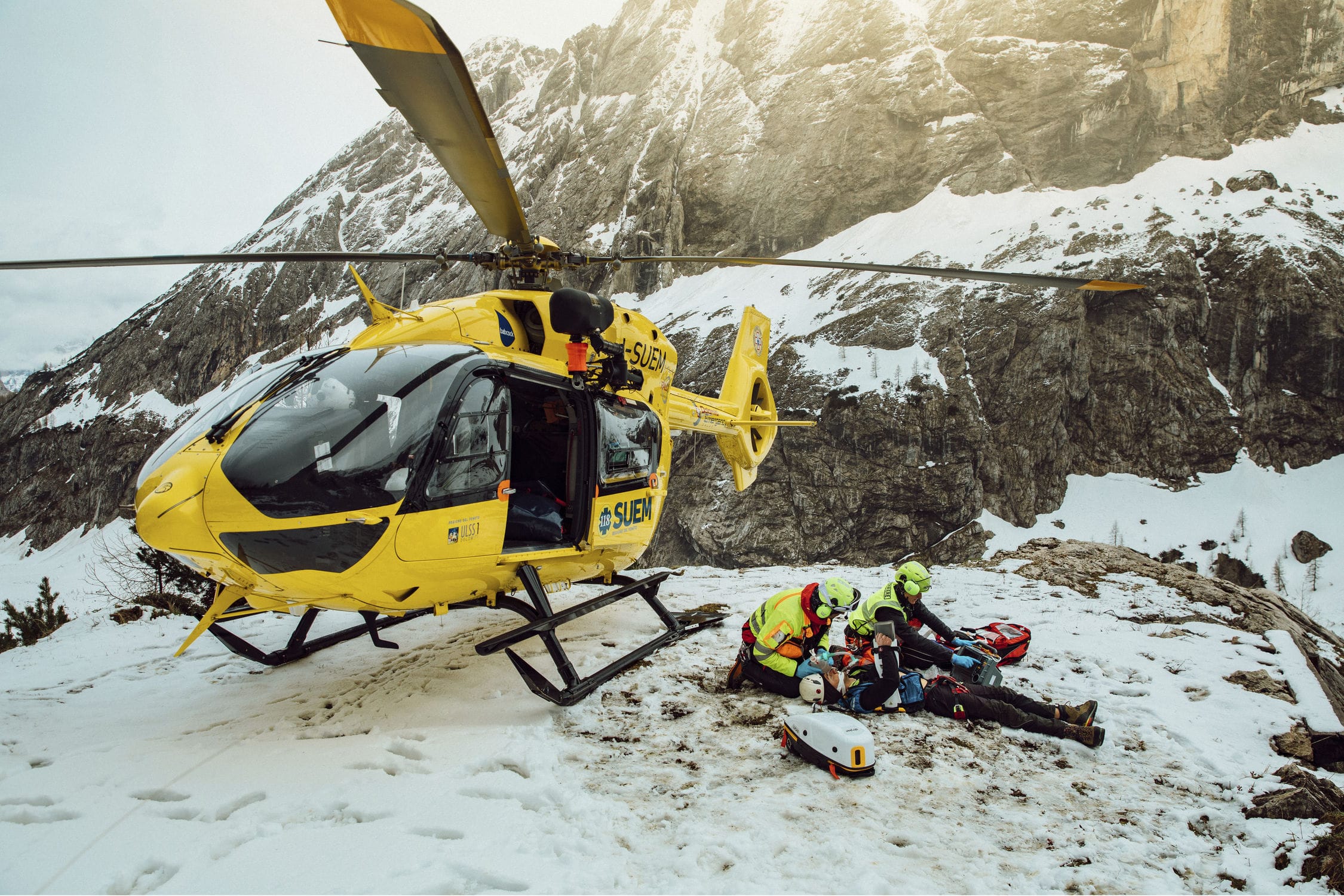 Electric chest compressor - LUCAS® 3, v3.1 - Stryker Emergency Care