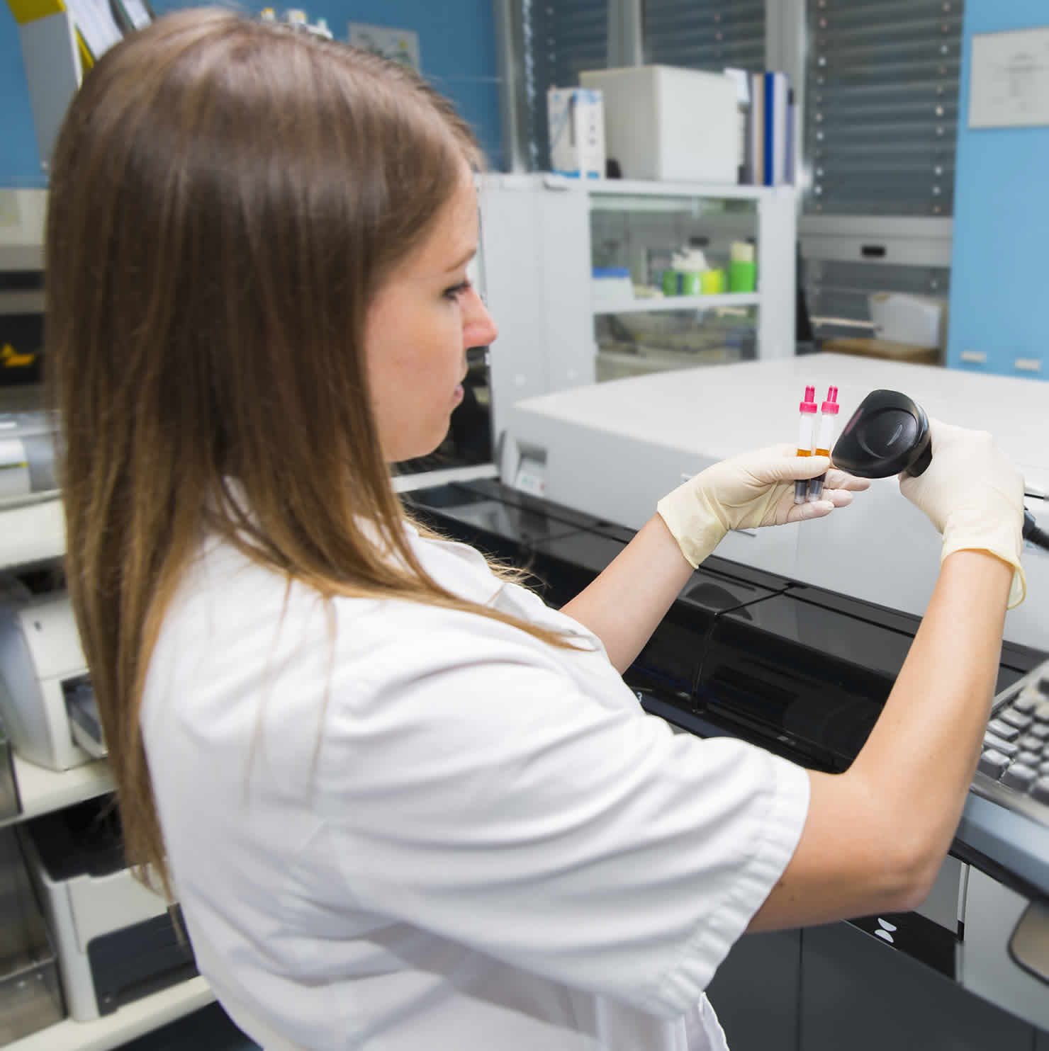 Automated packaging system - PakPlus-Rx - OMNICELL - for medicine / for ...