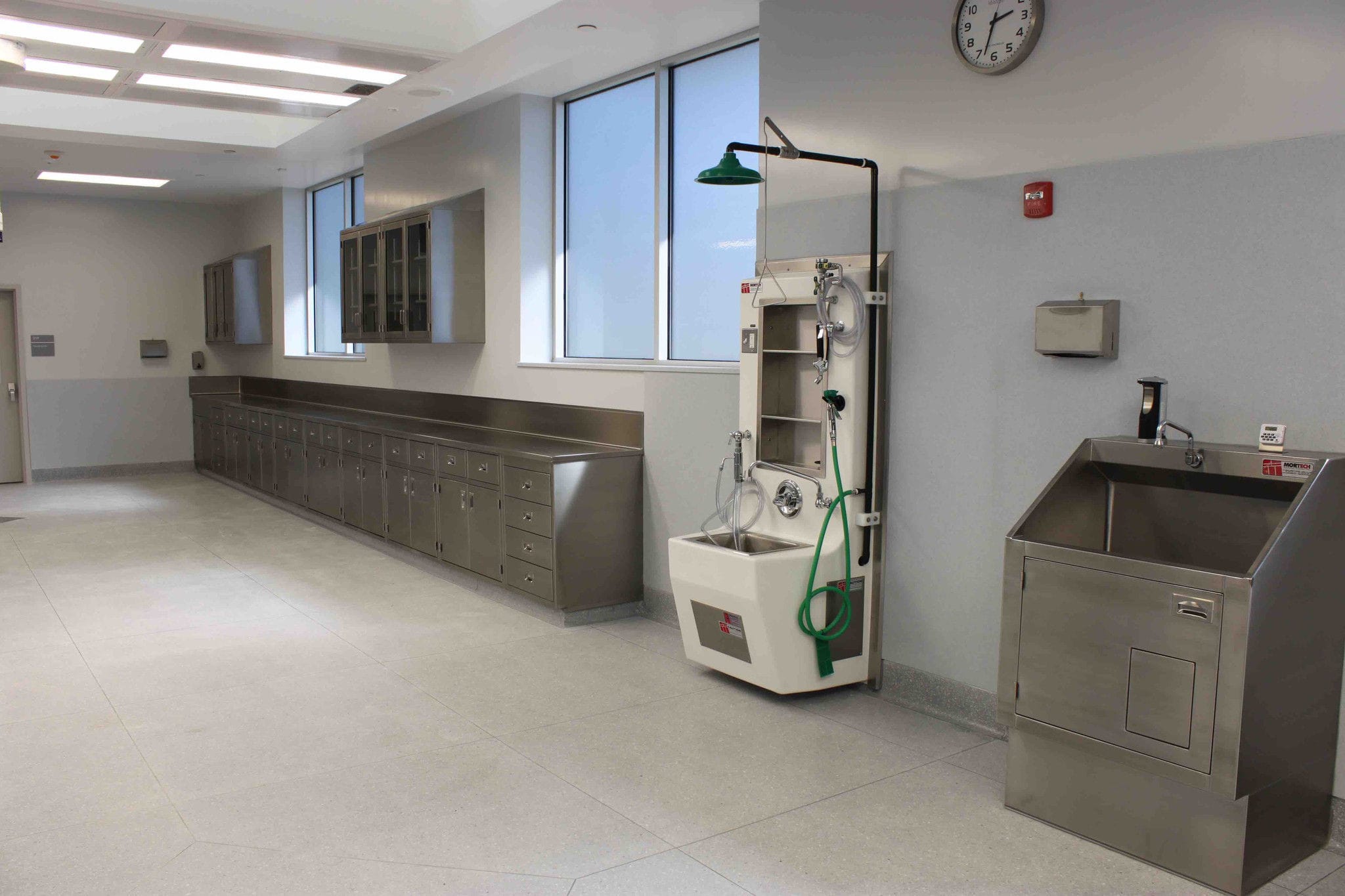 Embalming sink - 1036-2 - Mortech Manufacturing