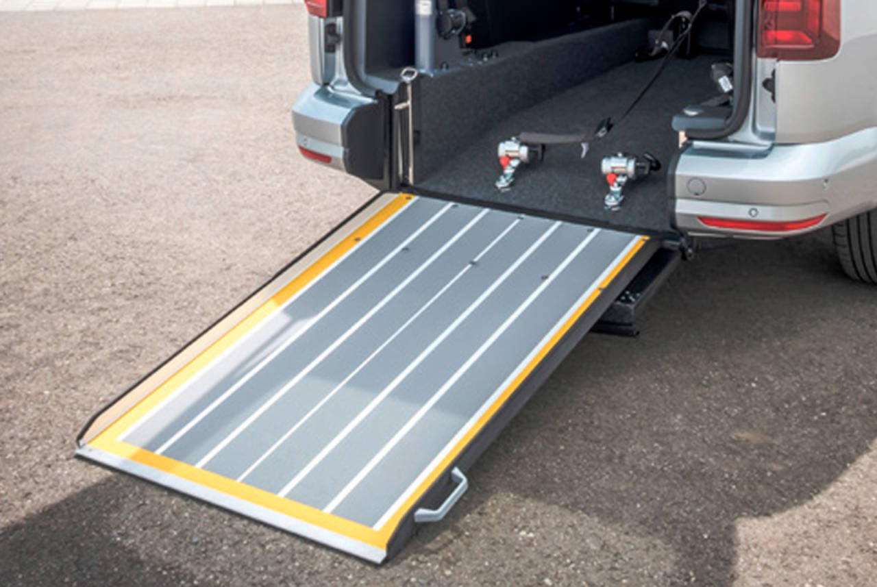 Car wheelchair ramp - PARAVAN - transportable