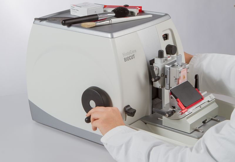 Rotary microtome - HistoCore BIOCUT - Leica Biosystems - manual