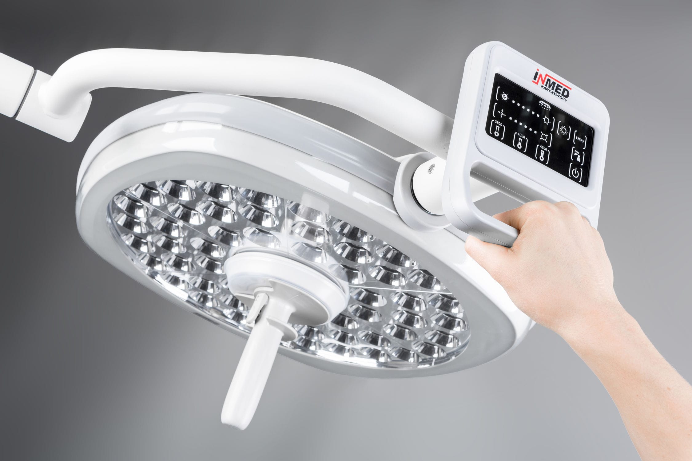 Ceiling-mounted surgical light - LISSAled - INMED S.A. - LED / 95 / 90