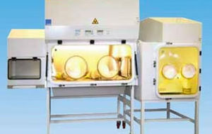 Class III isolator - HPTCI - Envair - containment / for highly potent ...