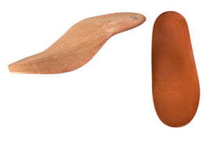 Orthopedic insole with longitudinal arch pad - 5BE - Corazza