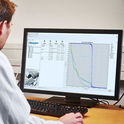 Patient dose management software - ScandiDos - treatment / evaluation ...