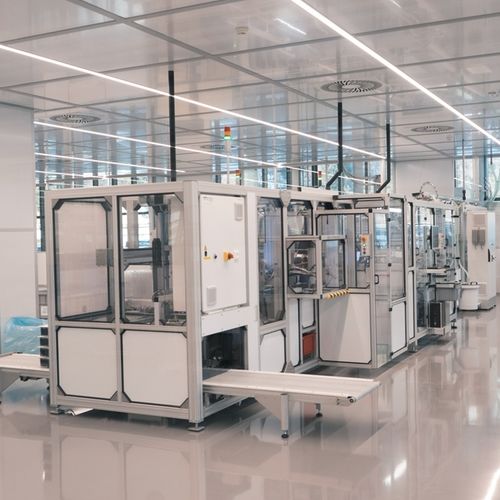 Healthcare facility clean room - CleanMediCell® - SCHILLING ENGINEERING ...