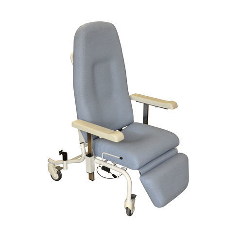 Patient room armchair - 3140/0 - VOG MEDICAL - on casters